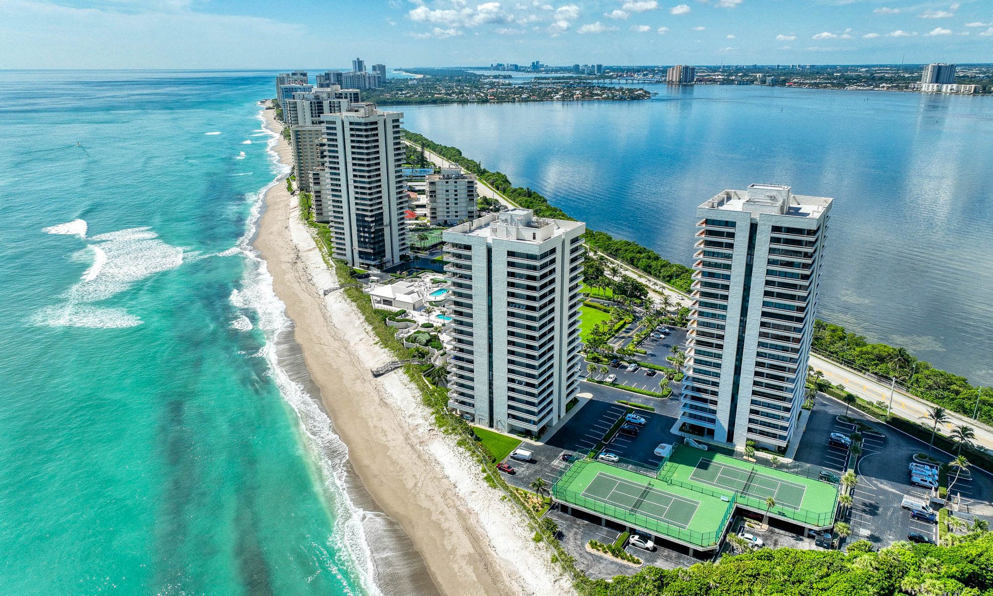 Water Glades Singer Island 12 Homes for Sale | Echo Fine Properties