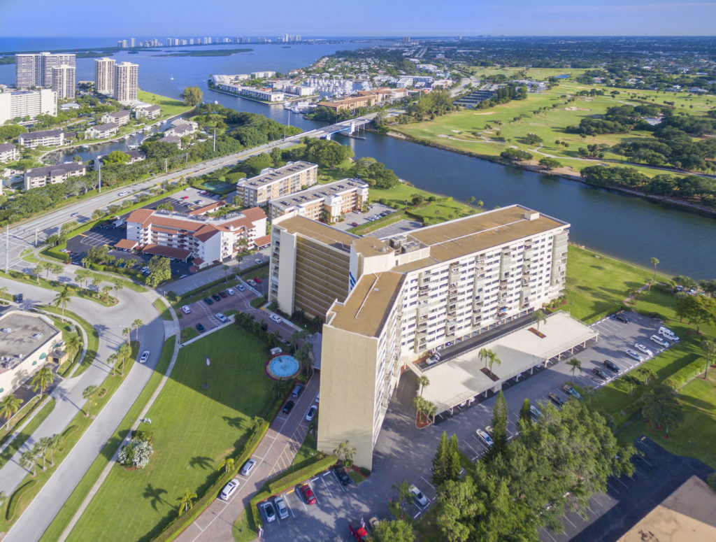 Just Listed | Gorgeous Views in Gemini Club | 336 Golfview Road #510 ...
