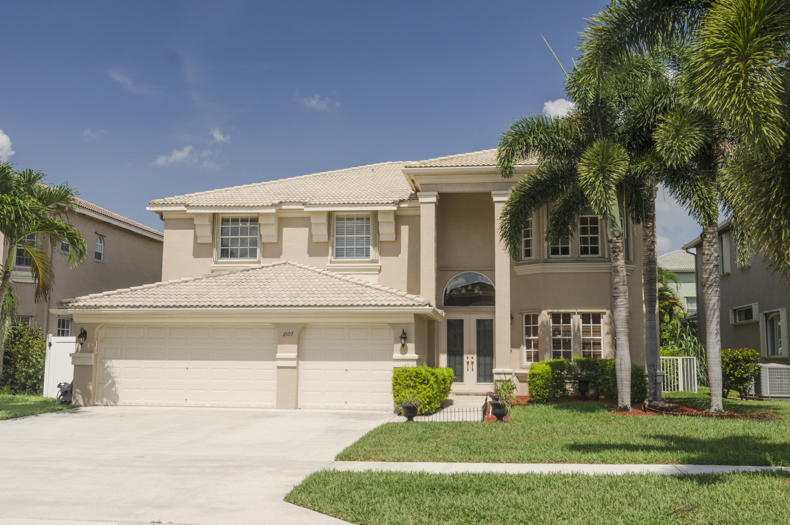 MAGICAL IN MADISON GREEN! Echo Fine Properties