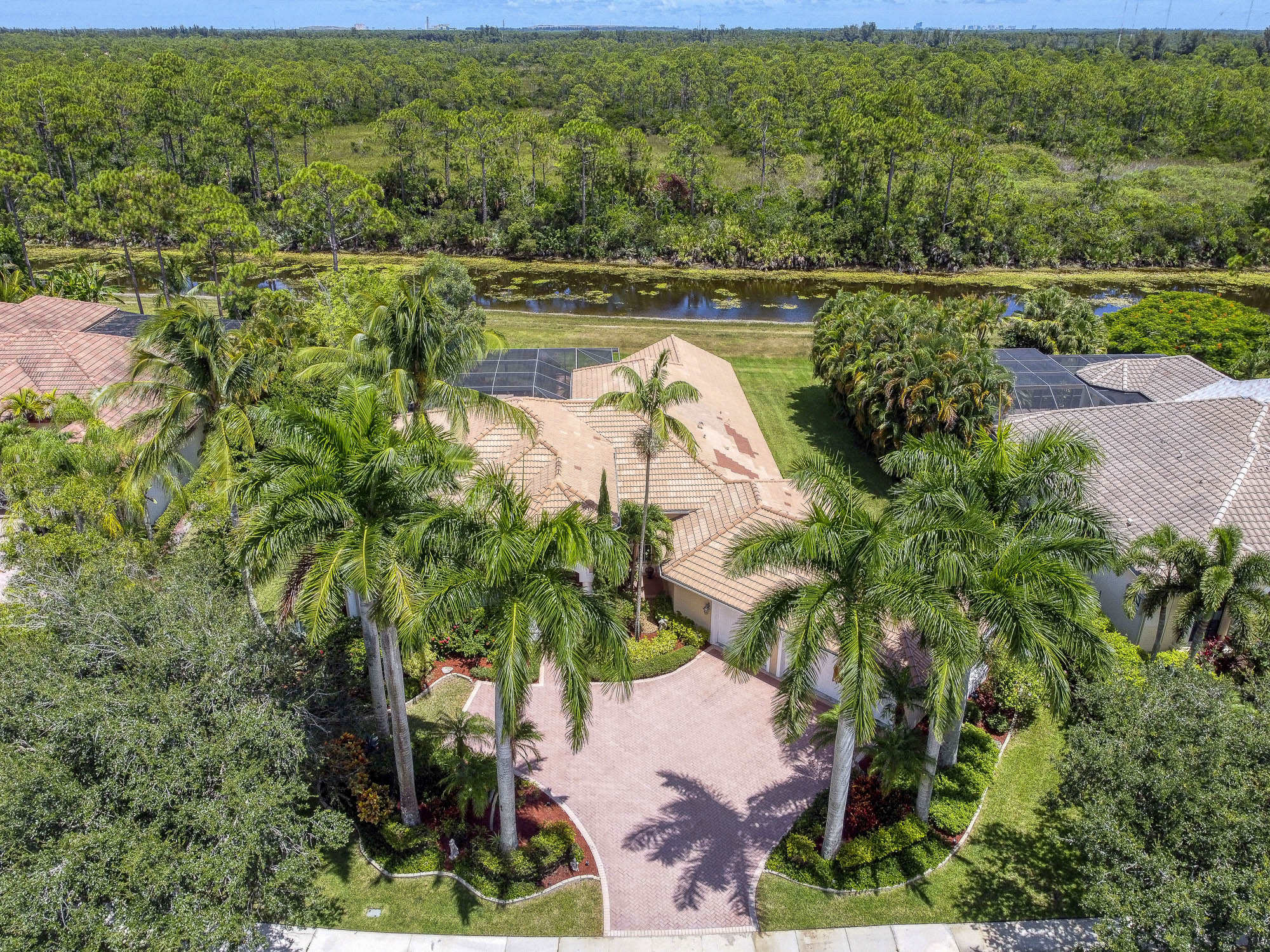 Just Listed | 6082 Wildcat Run - Echo Fine Properties