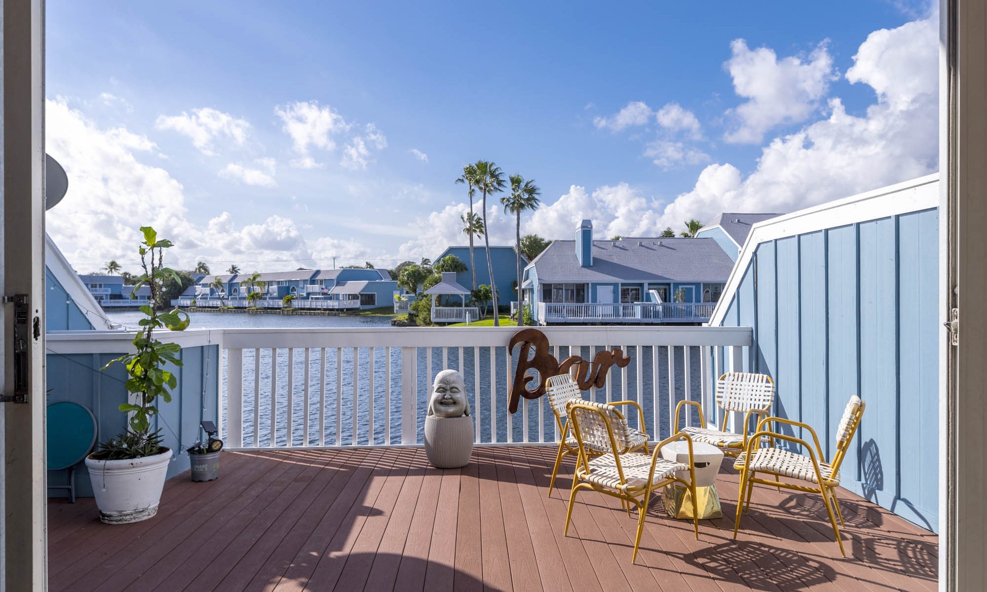 Delicious Burgers at Buco Kitchen & Bar - Restaurant Review - Echo Fine ...