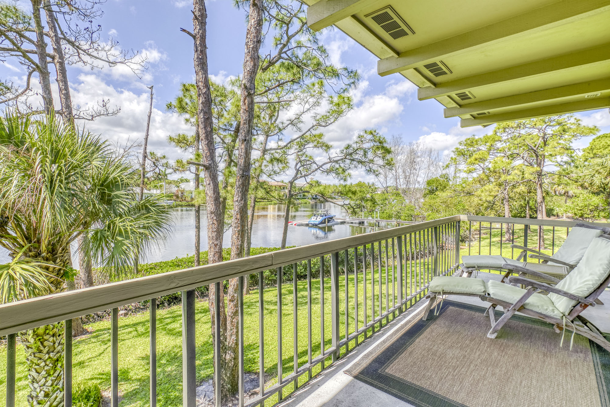 Just Listed | 9110 SE Riverfront Terrace #E - Echo Fine Properties
