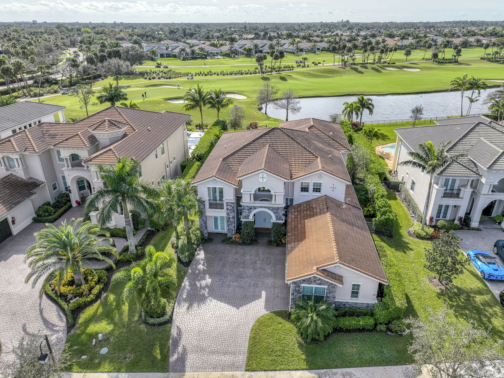 Just Listed | 114 Elena Court - Echo Fine Properties