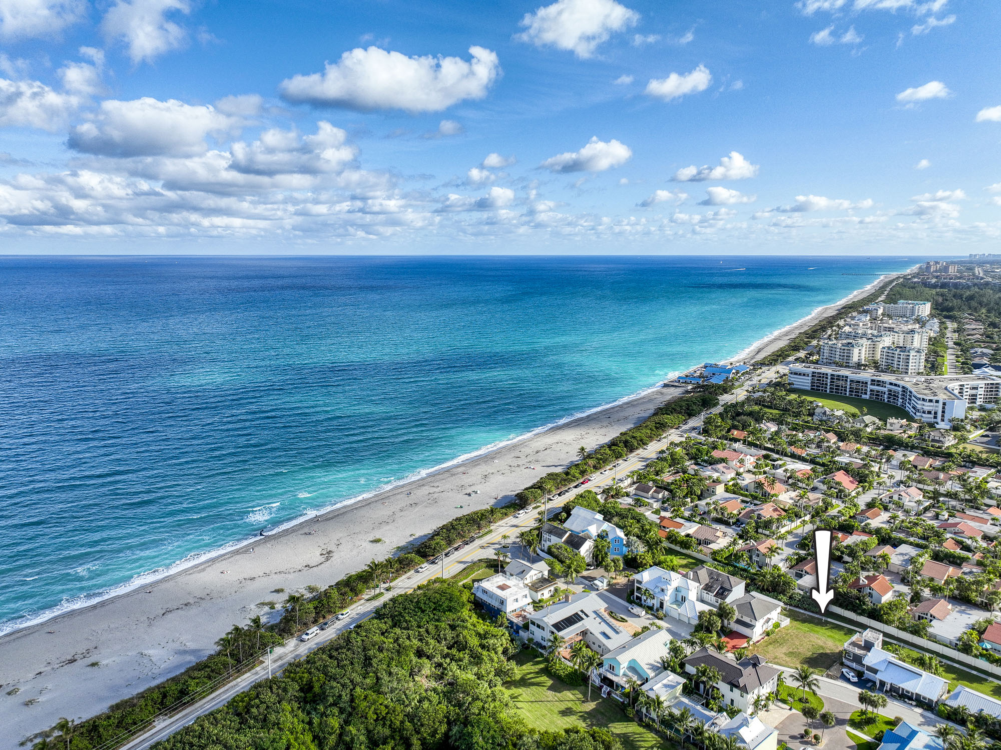 Just Listed | 202 Xanadu Place - Echo Fine Properties