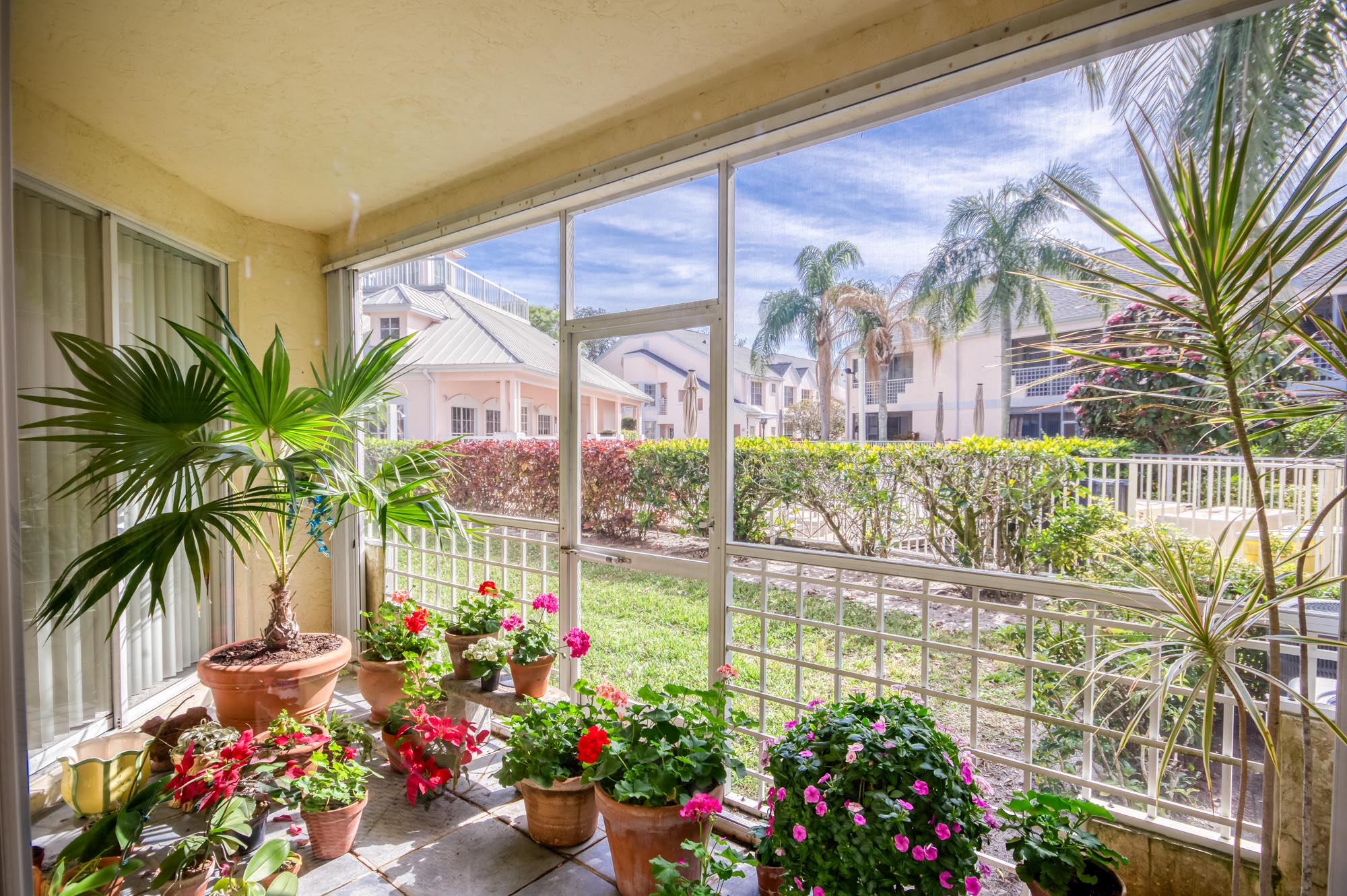 Just Listed | 201 Muirfield Court #201b - Echo Fine Properties
