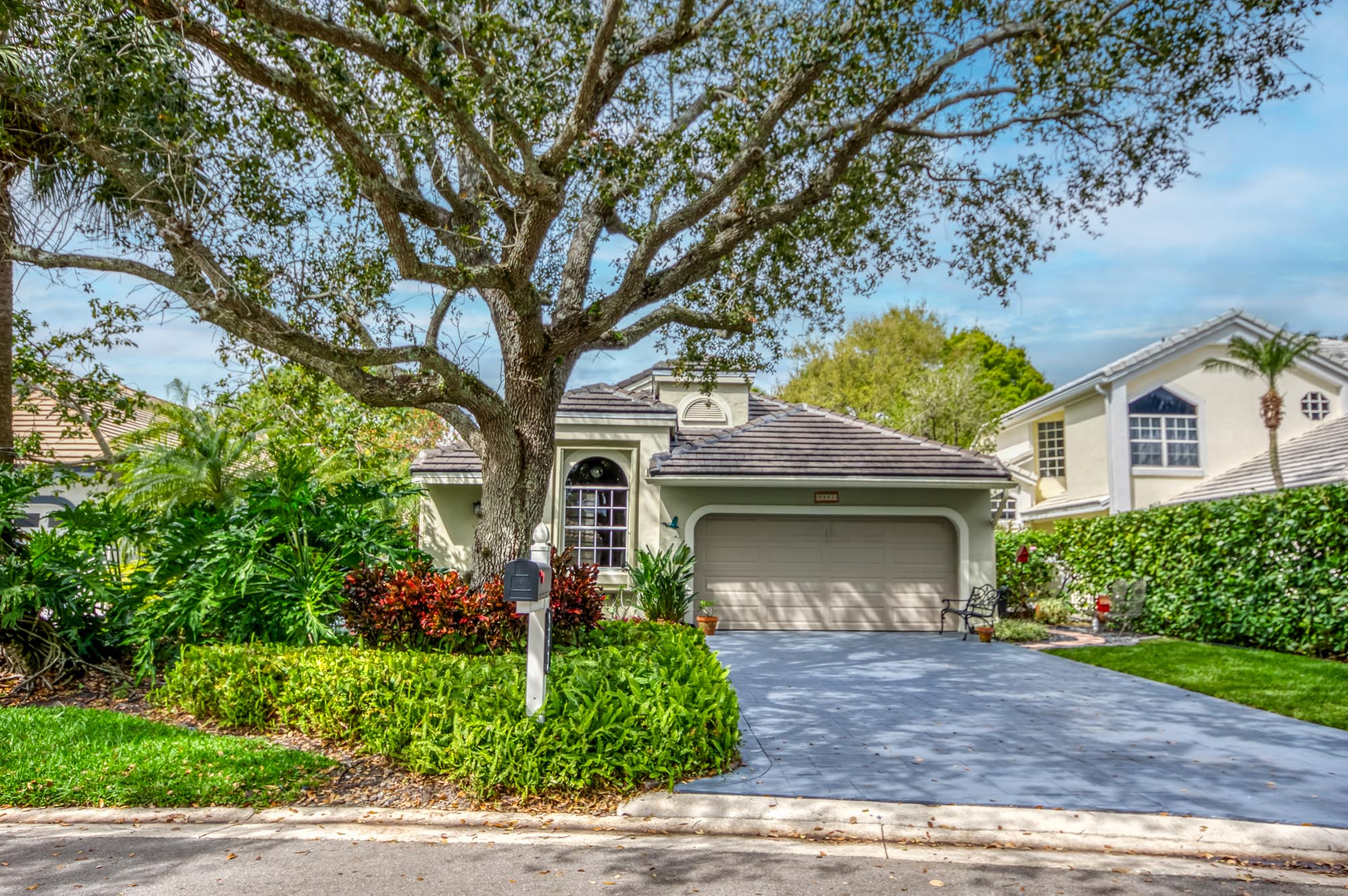 Just Listed | 6861 Briarlake Circle - Echo Fine Properties